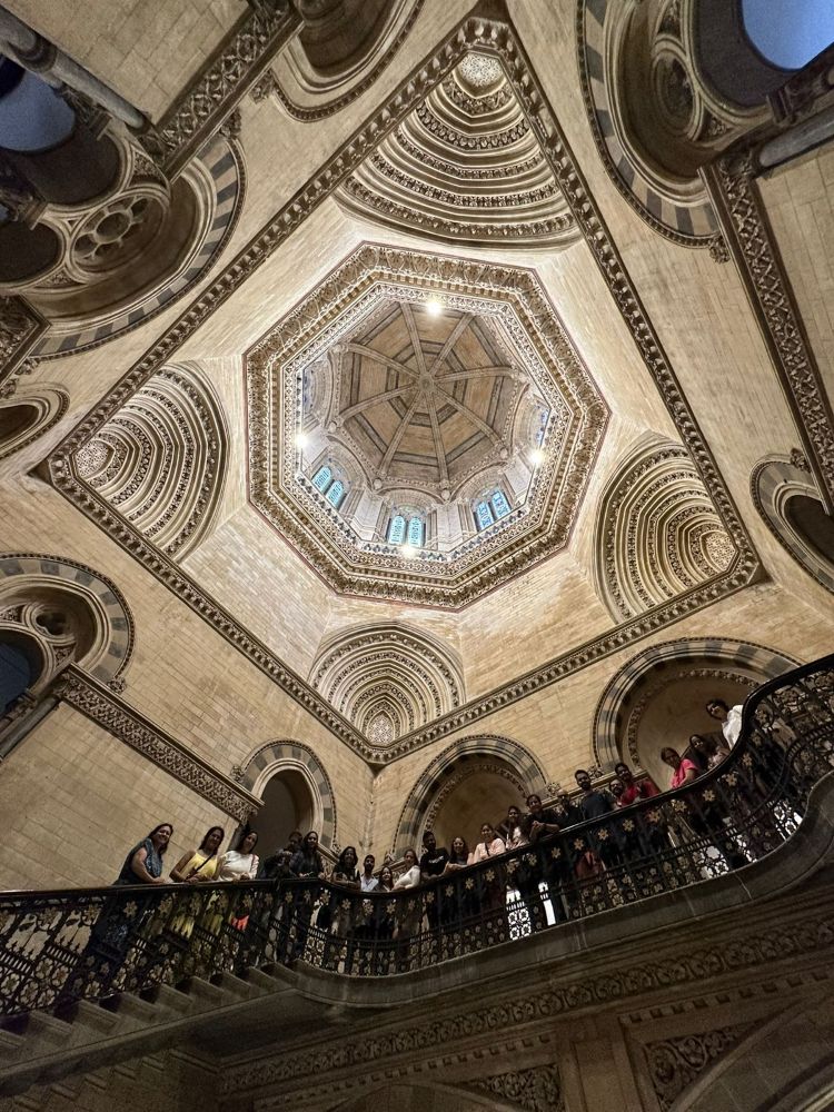 “The Crown Jewel of Mumbai”- Inside CSMT Tour – Raconteur Tours